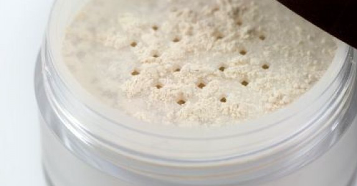 Inilah Alasan Mengapa Kamu Harus Memiliki Bedak Tabur! (2)