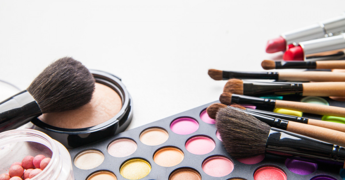 7 Makeup Lokal Ini Tak Kalah dengan Merk Make up yang Bagus dari Luar ...