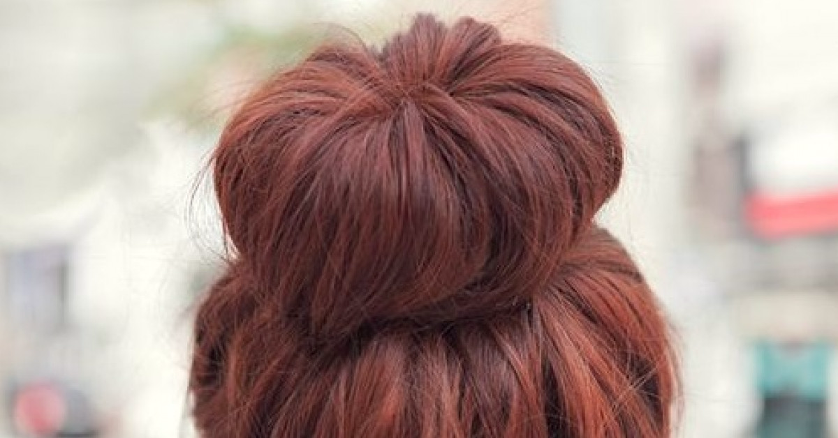 Cara Mengikat Rambut Model Topknot yang Bisa Kamu Coba